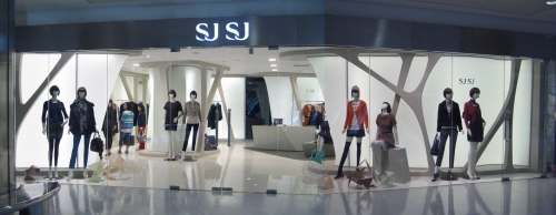 SJSJ, 글로벌 패션투어 1탄 'SJSJ 입고 상하이 가자'